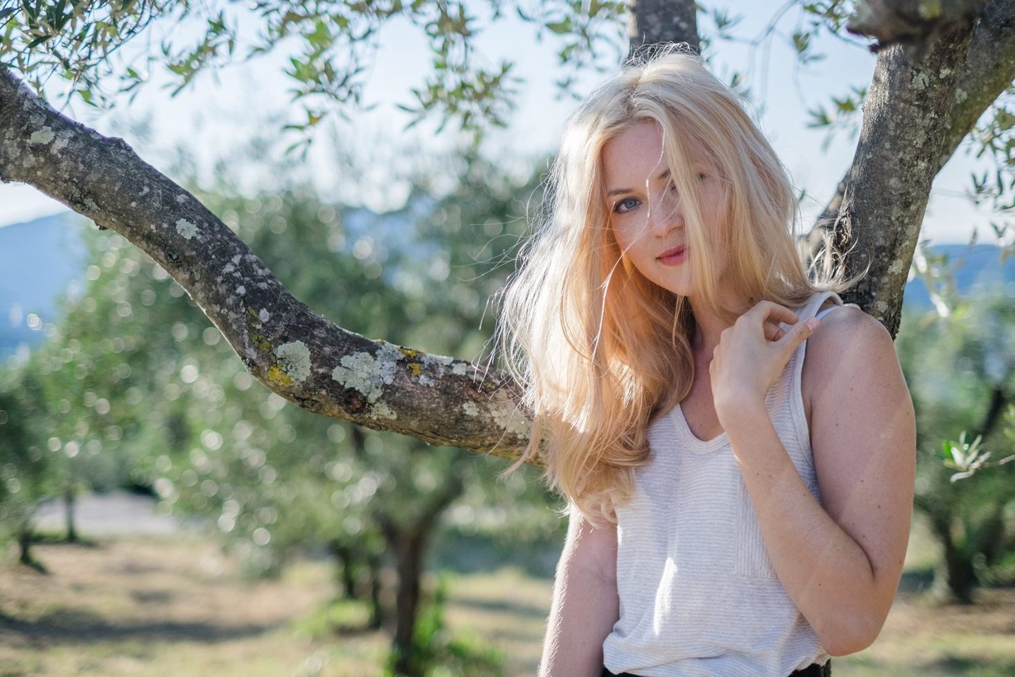 Olya, Portrait in Tuscany with natural light